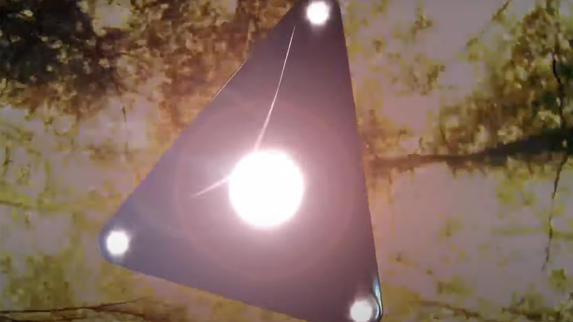 Witness accounts of an alien spacecraft - Ancient Aliens | Sky HISTORY TV Channel